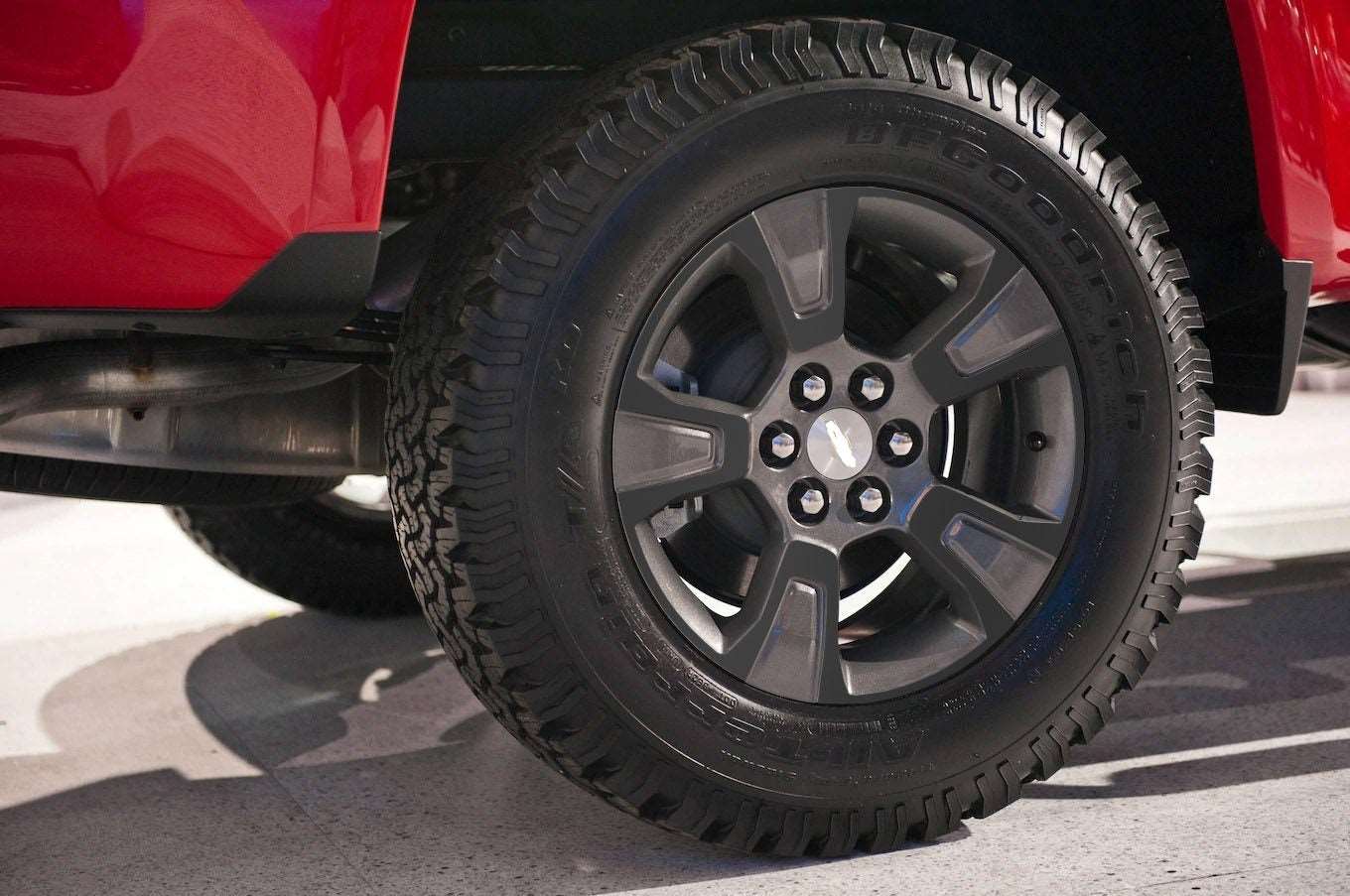Premium Cast Vinyl Overlay Decals for 2015-2020 Colorado Wheels